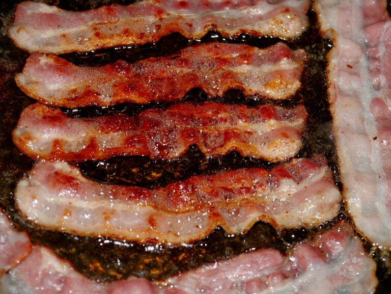How to Cook Perfectly Crispy Bacon Recipe (4 ways) - Little Foodie Chicago